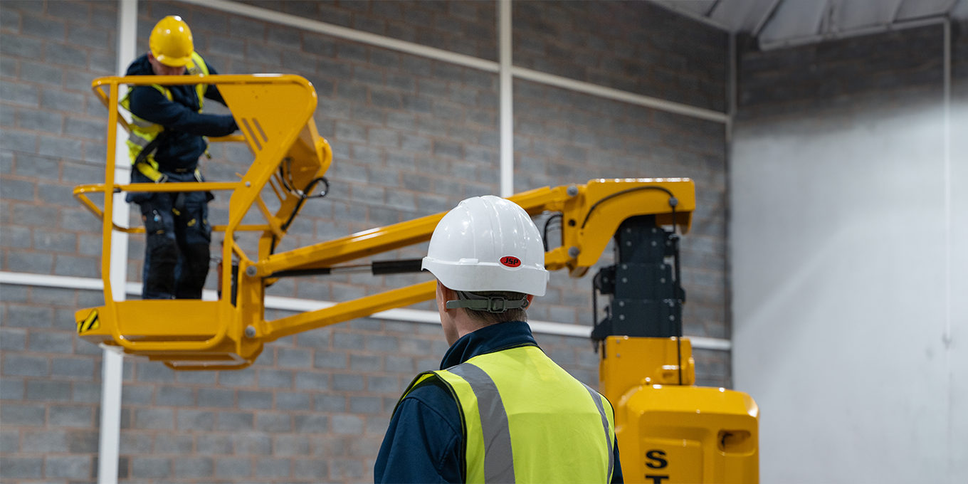 Getting a Scissor Lift License in the UK: Requirements, Training, and ...